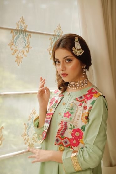 Top 10 Pakistani Clothing Brands Designers That Are Ruling Fashion Industry