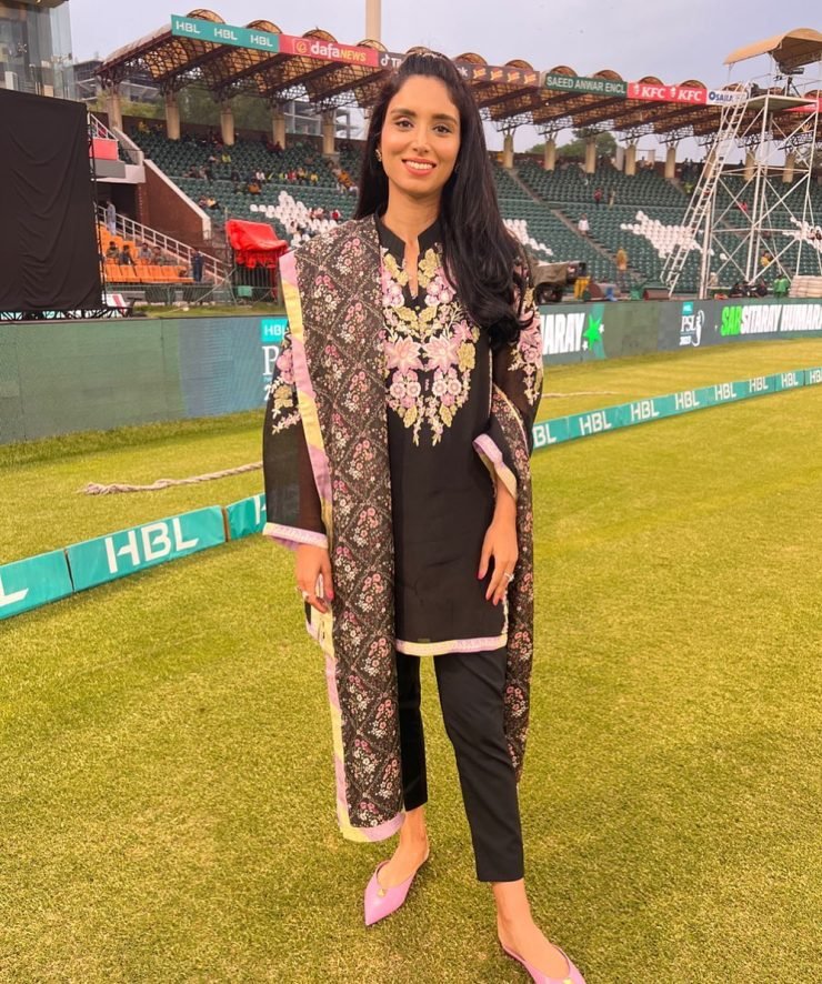 Zainab Abbas's PSL8 looks Leave Us In Awe Of Her Style!